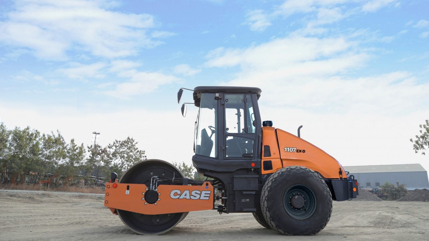 Case lança rolo compactador 1107EX “pata de carneiro” | Revista O ...